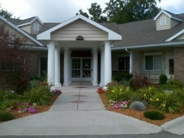 Clinton Street Place 2 Bedroom Apartment for Rent at 408 S Clinton St, Grand Ledge, MI 48837
