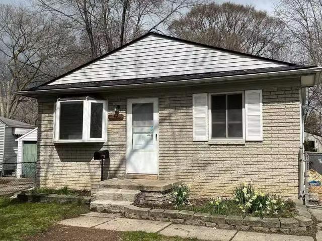 Clinton Twp Home for Lease 20759 Woodward St #NA