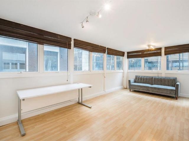 Clipstone Street, London W1W 1 bed flat to rent £2,548 pcm £588 pw