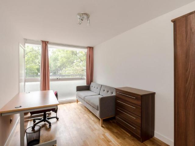 Clipstone Street, London W1W 2 bed apartment to rent £3,000 pcm £692 pw
