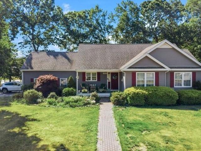Club House Dr, Dighton, Home For Sale