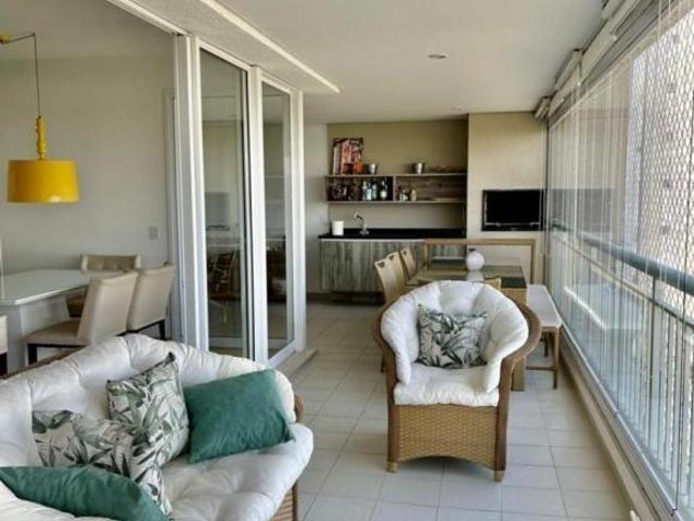 CLUB PAULISTANO LINDO APARTAMENTO, CONSTRUÇAO RECENTE. ANDAR ALTO DE FFRENTE PRO CLUB APTO FINO AC