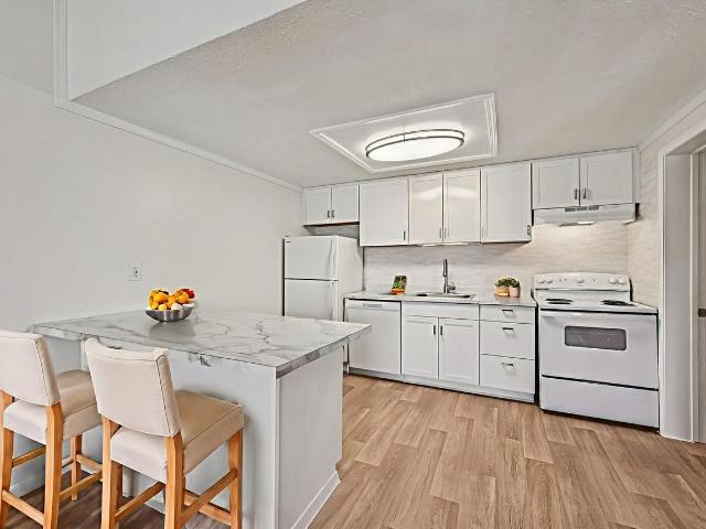 Clubside ~ Boutique Cottage Style Living in a Laid Back Coastal Community Studio Apartment for Rent at 1020 Capri Isles Blvd, Venice, FL 34292 Capri Isles