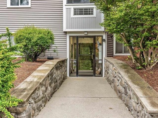 Cluff Crossing Rd Apt,salem, Condo For Sale