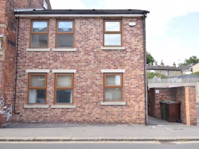 Cluntergate, Horbury, Wakefield WF4, 3 bed town house to rent, £985 pcm | PrimeLocation