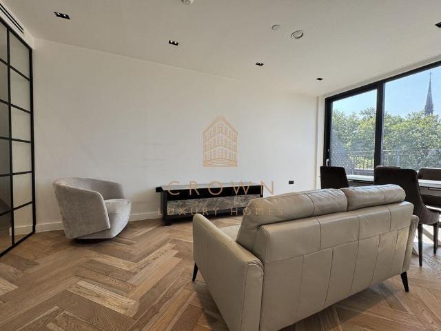 Cluny Mews, Kensington