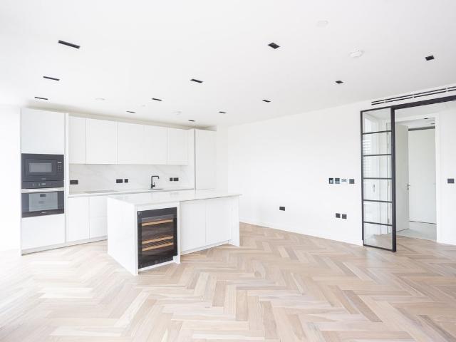 Cluny Mews, Kensington SW5, 2 bed flat to rent, £4,767 pcm | PrimeLocation