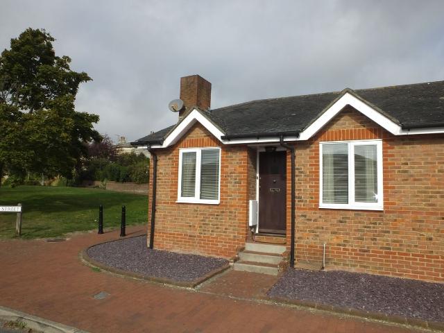 Cluny Street, Lewes BN7, 2 bed bungalow to rent, £1,500 pcm | PrimeLocation