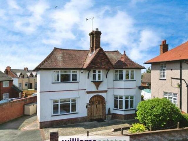 Clwyd Avenue, Prestatyn, 4 Bedroom Detached