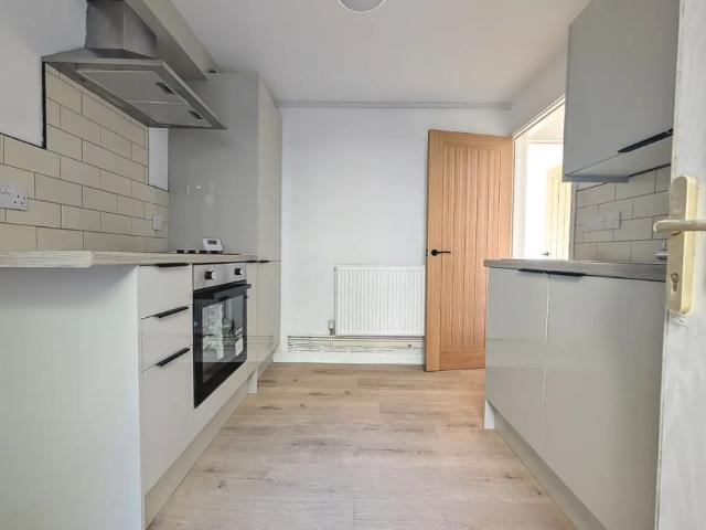 Clydach Road