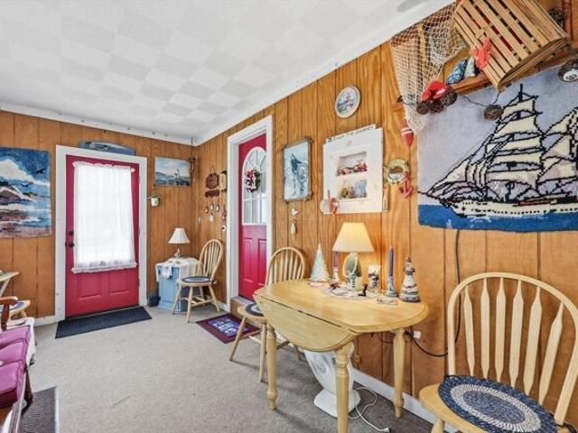 Clyde Ave, West Springfield, Home For Sale