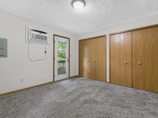 Clyde Crossings 1 Bedroom Apartment for Rent at 1080 1064, 1072, 1080 Clyde Ave Cuyahoga Falls, OH 44221