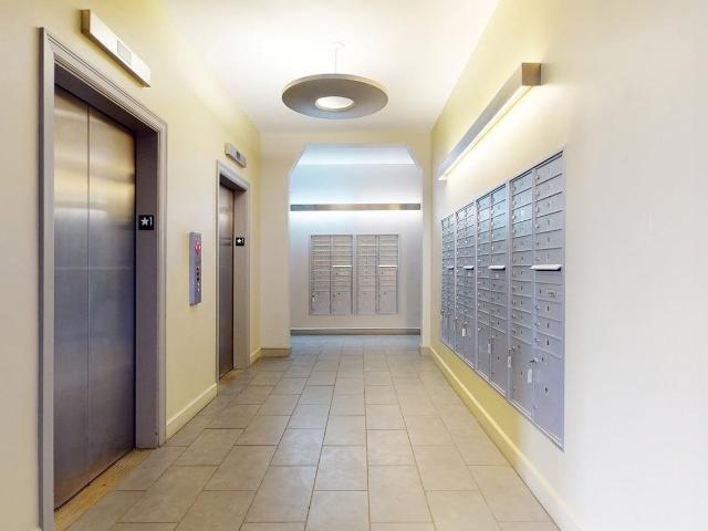 Clyde Manor 2 Bedroom Apartment for Rent at 350 E Armour Blvd, Kansas City, MO 64111 Broadway Gillham