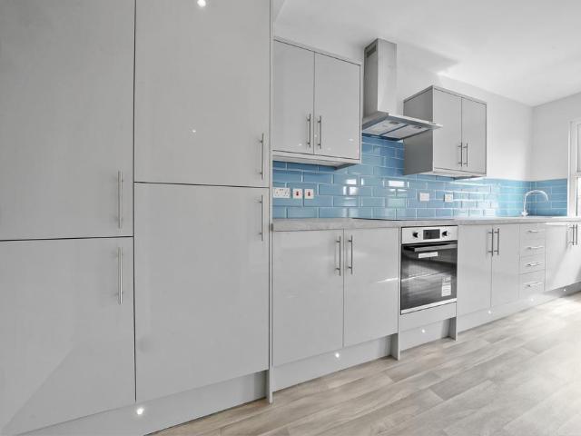 Clyde Road, Croydon CR0 1 bed flat to rent £1,290 pcm £298 pw