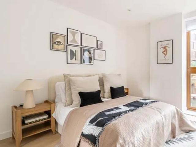 Clyde Square, London, E14 7TD, United Kingdom | 2 bed apartment for rent #139402168 | Rentberry