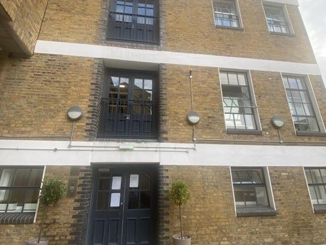 Clyde Square, London E14, 1 bed flat to rent, £1,850 pcm | PrimeLocation