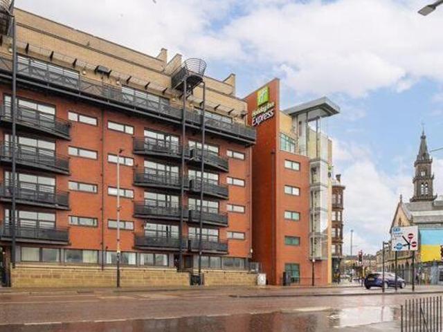 Clyde Street, Merchant City, 2 Bedroom Flat