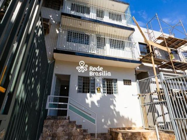 CSE 5 Prédio à venda com 4 apartamentos e 2 kitnets aceita propostas Taguatinga Sul