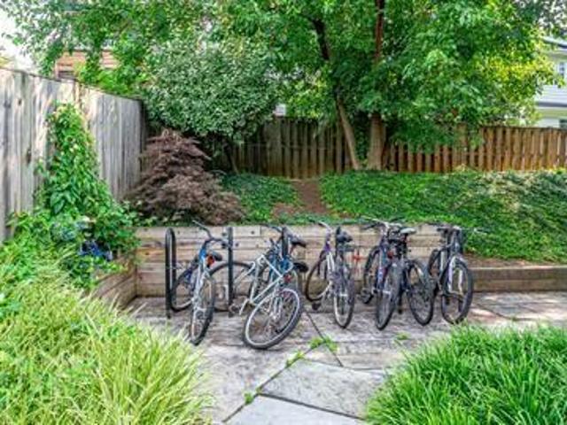 CSP PROPERTIES 2 Bedroom Apartment for Rent at 1931 1931 & 1941 N. Cameron Street, Arlington, VA 22207 Donaldson Run