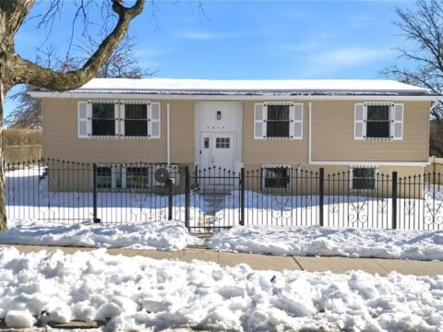 Crotona Park E, Bronx, Home For Sale