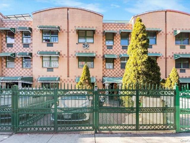 Crotona Pl, Bronx, Home For Sale