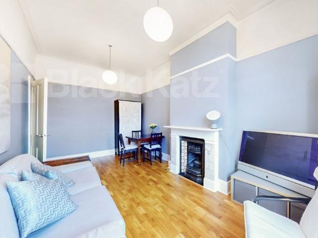 Crouch End Hill, Crouch End N8, 1 bed flat to rent, £1,872 pcm | PrimeLocation