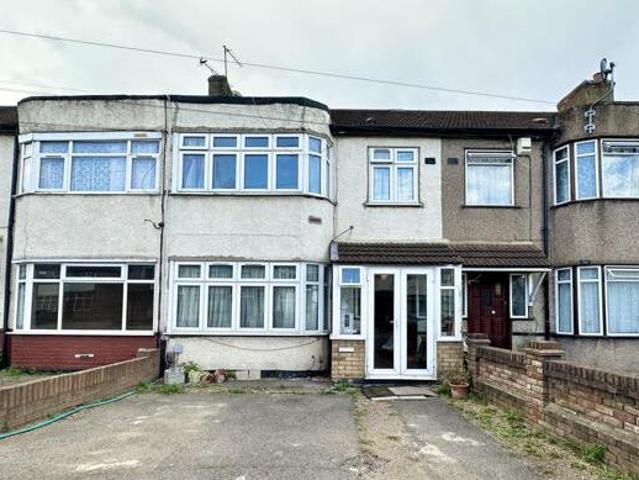 Crow Lane, Romford, 4 Bedroom Terraced