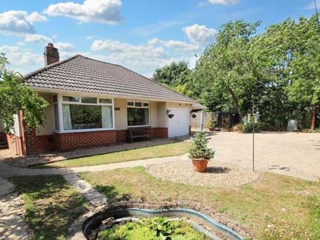 Crow, Ringwood, 3 Bedroom Bungalow