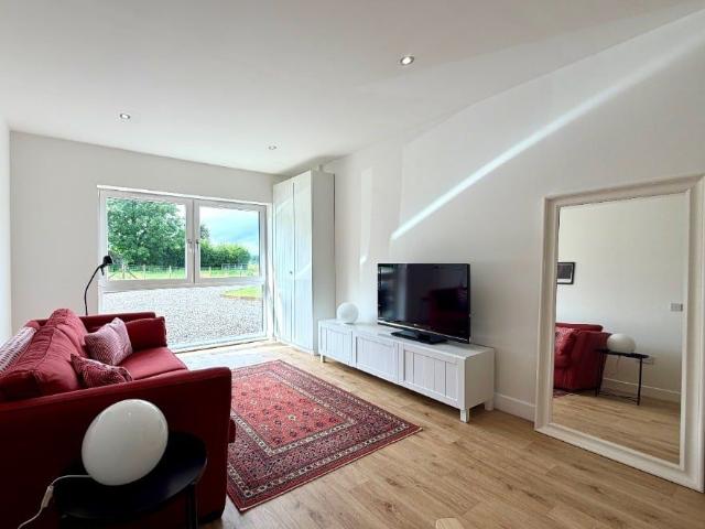 Crow Road, Stirling, Fintry, G63 0XG