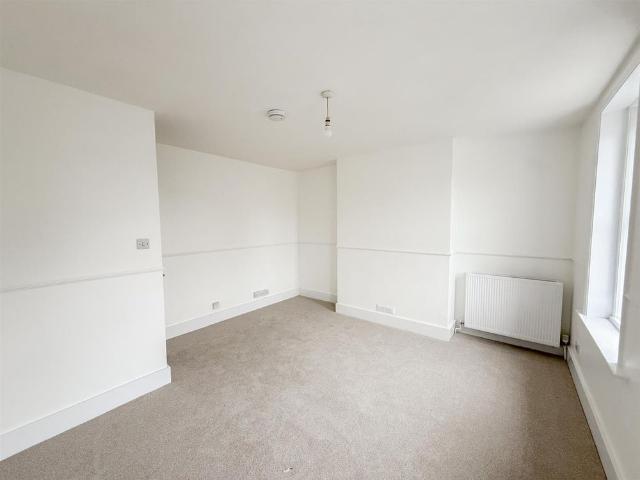 Crowborough Hill, Crowborough, TN6 2EG