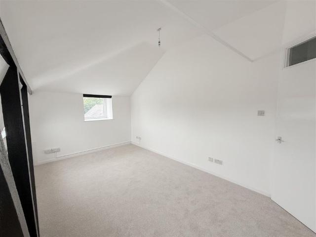Crowborough Hill, Crowborough, TN6 2EG