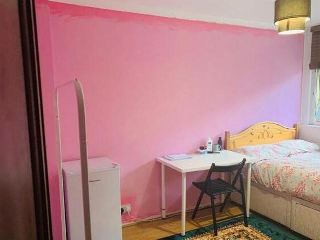 Crowder Street, London, 1 Bedroom Flat