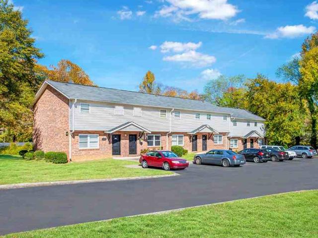 Crowders View Townhomes 1 Bedroom Apartment for Rent at 1926 Hartford Drive, Gastonia, NC 28052