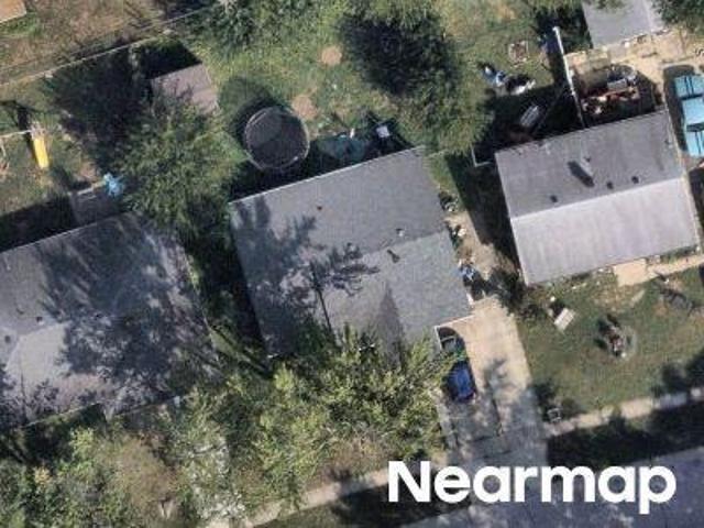 Crowfoot Dr