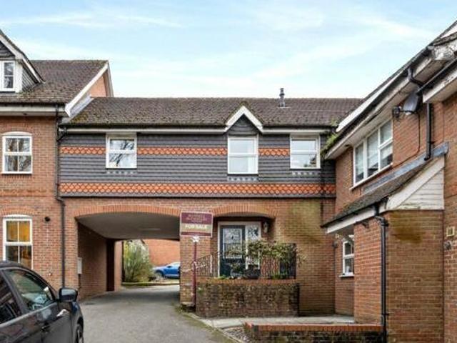 Crowhurst Crescent, Storrington, 1 Bedroom Maisonette