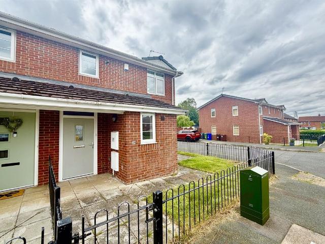 Crowland Road, Manchester M23, 2 bed semi detached house to rent, £1,300 pcm | PrimeLocation