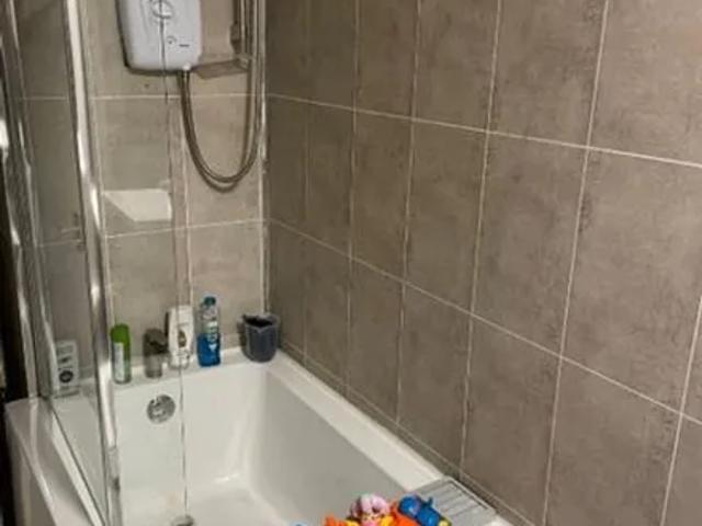 Crowlin Crescent, Glasgow, G33 3PN, United Kingdom | 2 bed apartment for rent #167265576 | Rentberry