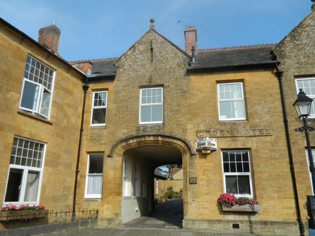 Crown Court, South Petherton, Somerset TA13, 2 bed flat to rent, £1,100 pcm | PrimeLocation