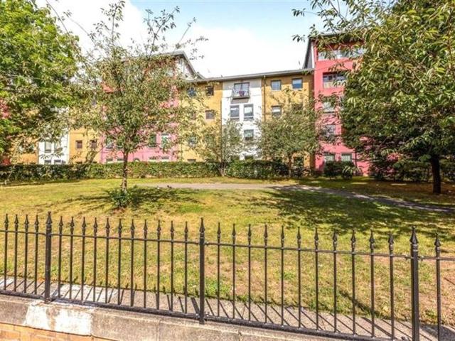 Crown Close, Woodgreen N22, 2 bed flat to rent, £2,250 pcm | PrimeLocation