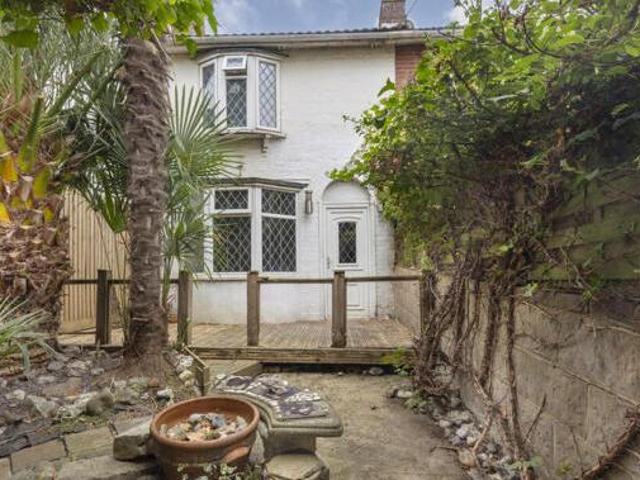Crown Gardens, Brighton, 2 Bedroom Terraced