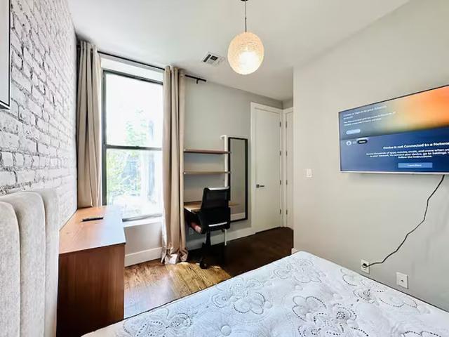 Crown Heights Room, Laundry, AC, Rooftop #524