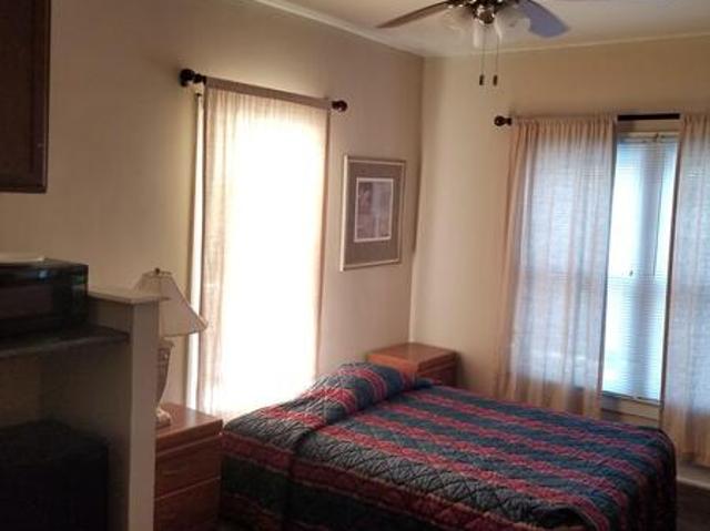 Crown Hill Home, a 2 minute walk to transit stop Meridian St & 33rd St