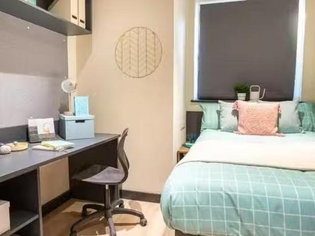 Crown House Brighton Classic Studio – Sea View