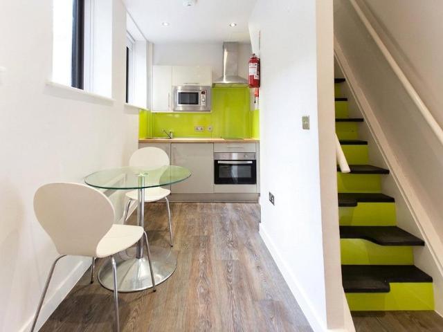 Crown House, City Centre BS1 1 bed maisonette to rent £1,000 pcm £231 pw