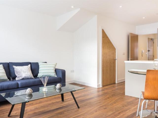 Crown Passage, Kingston Upon Thames KT1, 1 bed flat to rent, £1,950 pcm | PrimeLocation