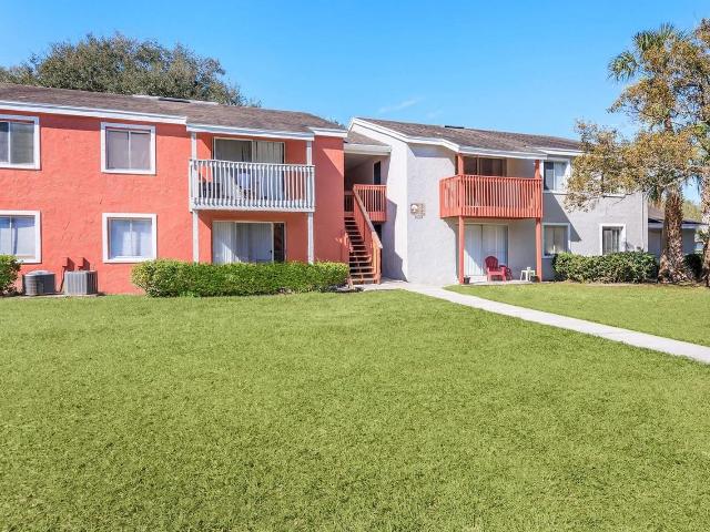 Crown Pointe Apartments 2 Bedroom Apartment for Rent at 4102 Oak Knoll Ct, Tampa, FL 33610 Northeast Tampa