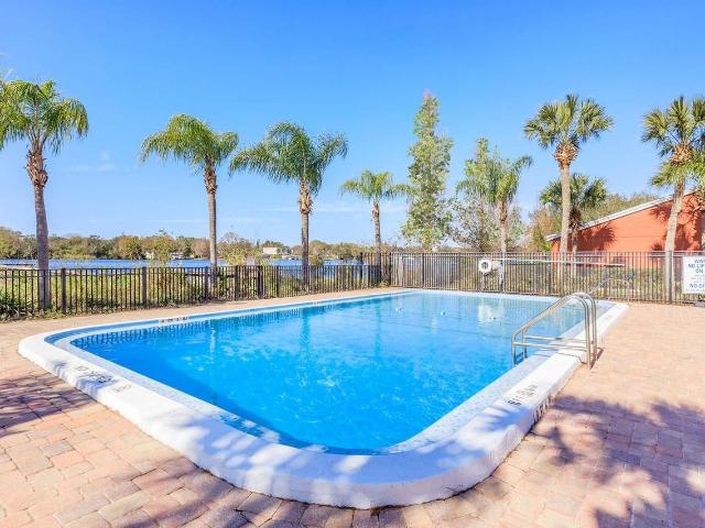 Crown Pointe Apartments 3 Bedroom Apartment for Rent at 4102 Oak Knoll Ct, Tampa, FL 33610 Northeast Tampa