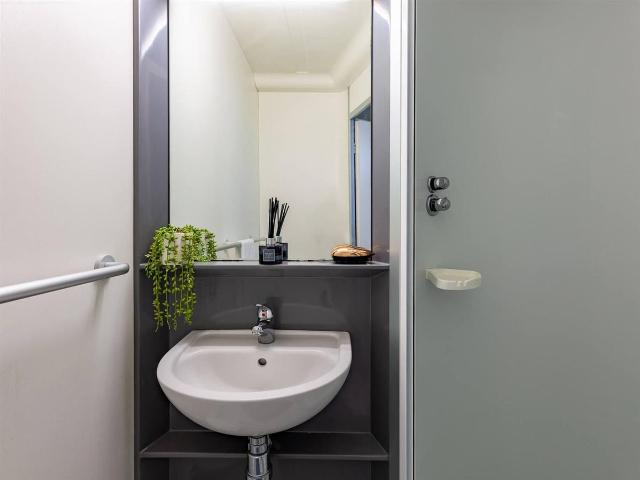 Crown Place, Reading RG1, 1 bed flat to rent, £906 pcm | PrimeLocation