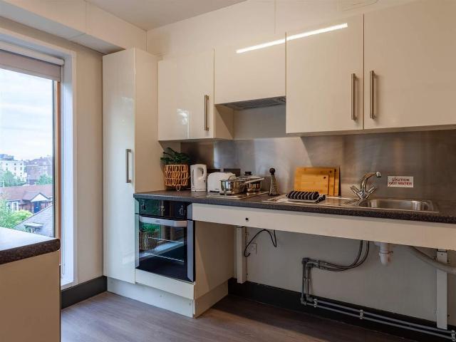 Crown Place, Reading RG1, Studio to rent, £1,365 pcm | PrimeLocation