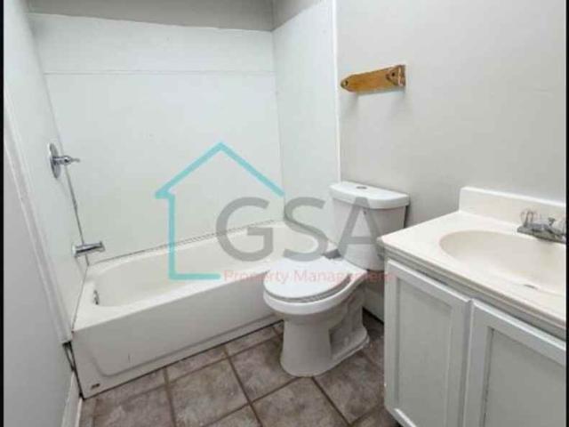 Crown Properties, LLC 2 Bedroom Apartment for Rent at 29615 _,_, Greenville, SC 29615